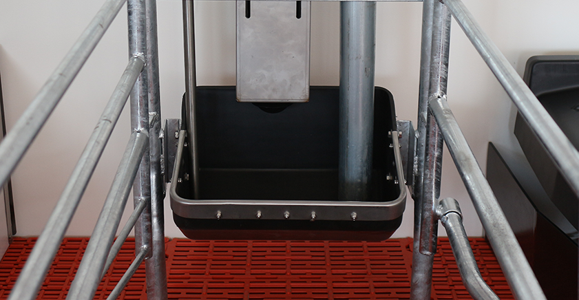 PVC FEEDING TROUGH FOR FARROWING - Exafan | Exafan