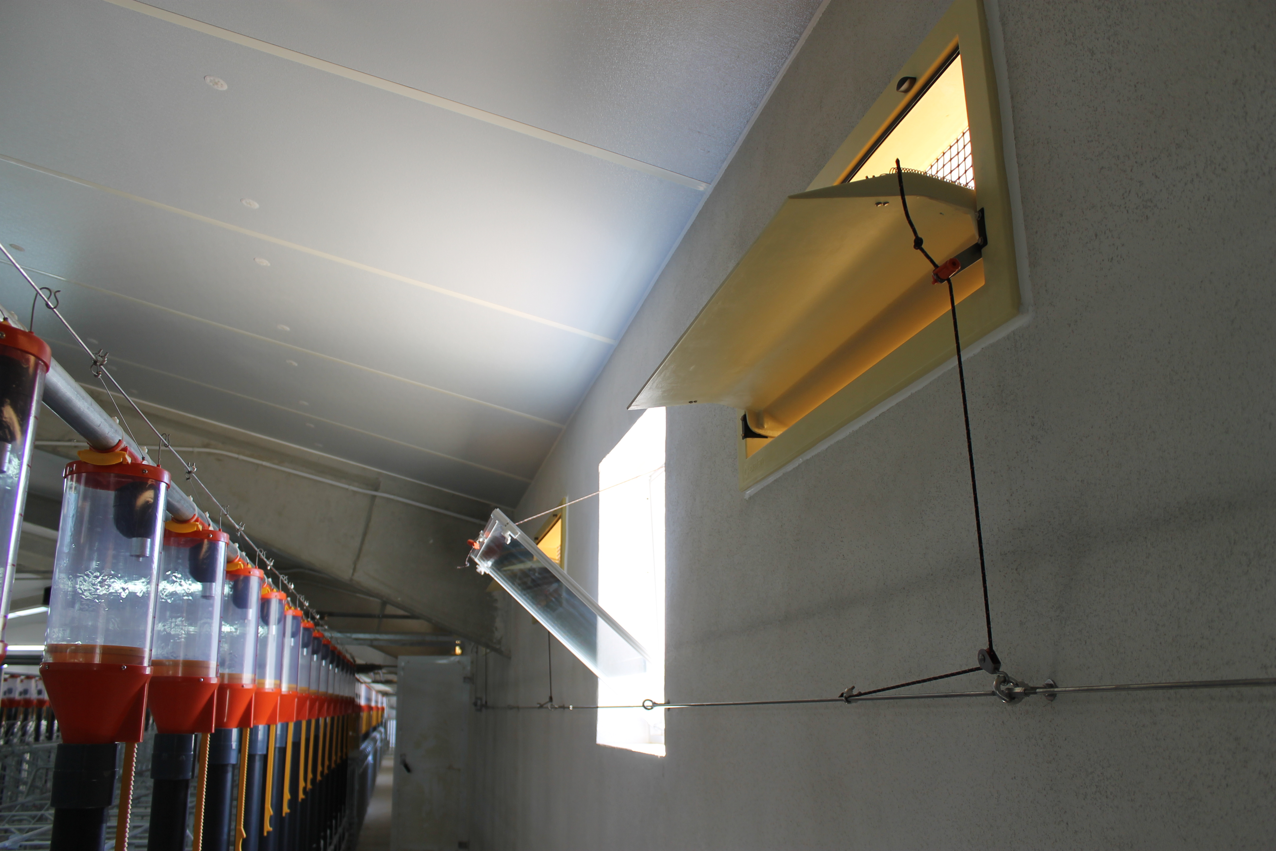 Приточные клапаны VEA для регулирования притока воздуха - Exafan | Exafan